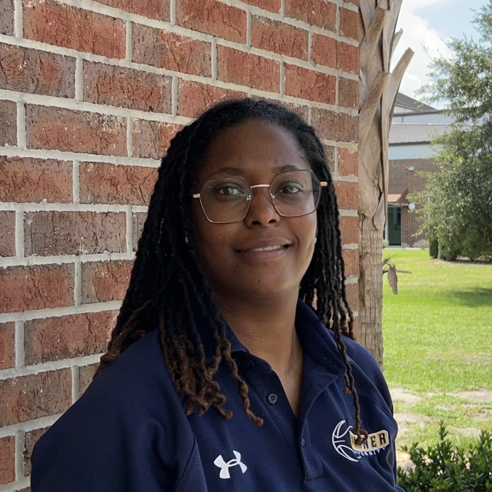 Niesha Lowe - Warner University